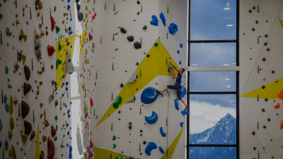 New Clip'n Climb Center Opens in Croydon, UK